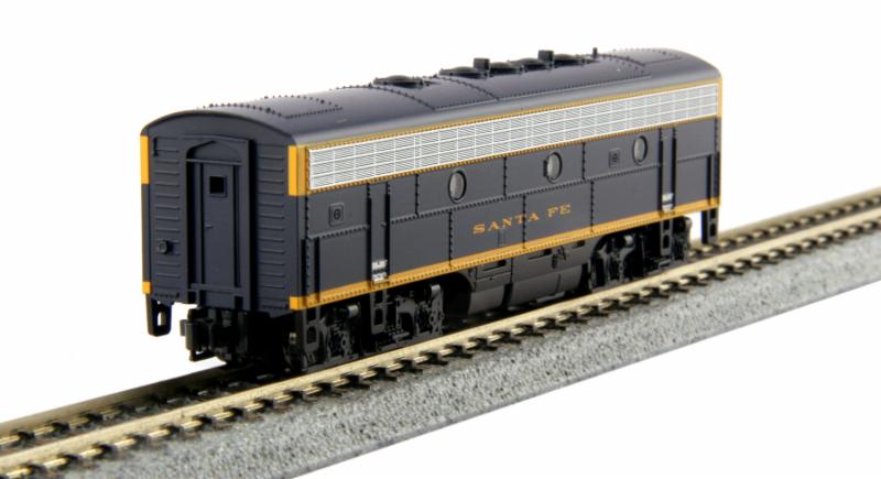 KATO N Scale SDP40F, F7 Santa Fe Cigar Band, Athearn Auto Racks Taking ...