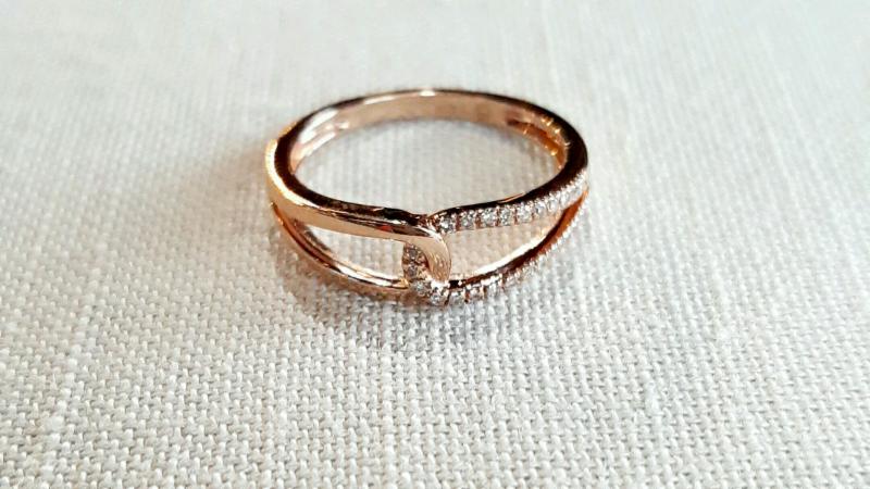 20 Engagement Rings Under $1000