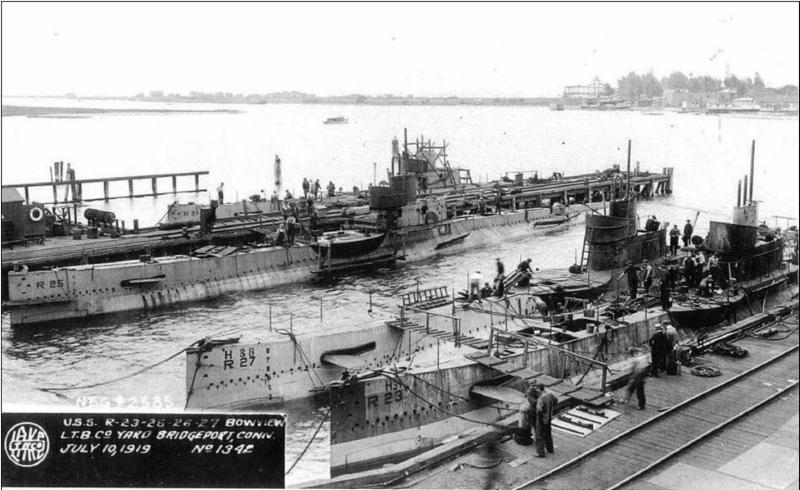 Bridgeport's Lake Submarines