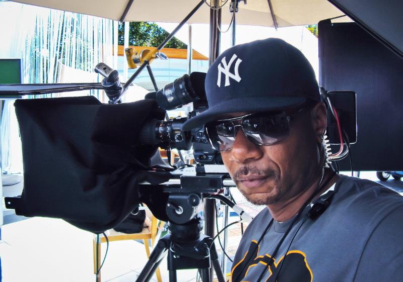 Hip Hop Heroes Digital Underground Celebrate 25 Years by Crowdfunding ...